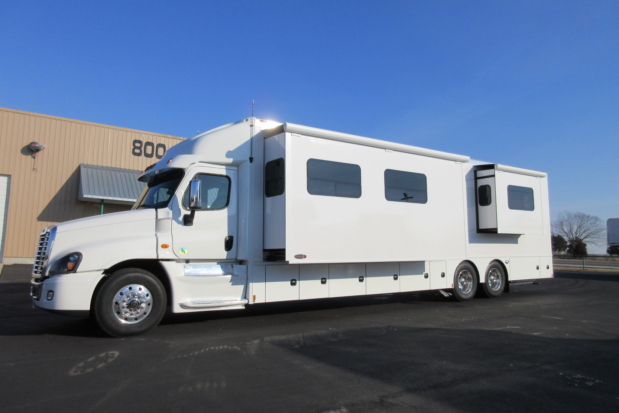 Rig Of The Month: Low-Mile Renegade RV With Plenty Of Upgrades