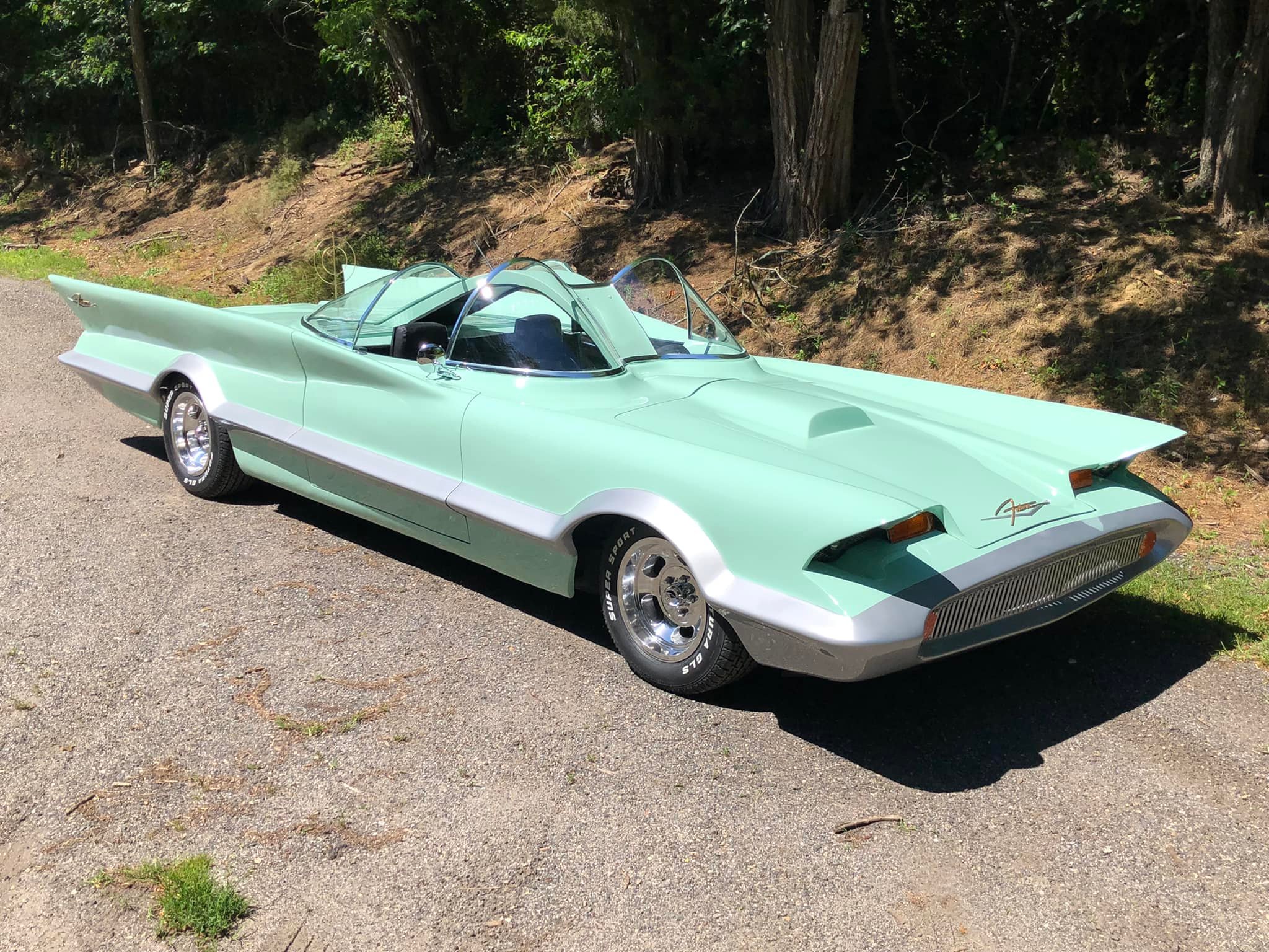 C4 Based,1955 Futura/Batmobile Replica From Batrodz Garage Hits Ebay