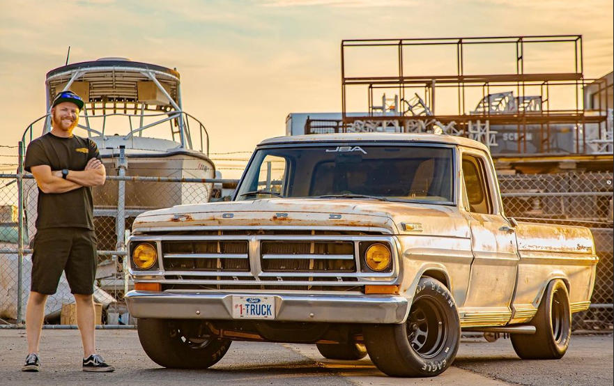 Craig LoPresti's 1971 Ford F-100: A NASCAR-Inspired Build